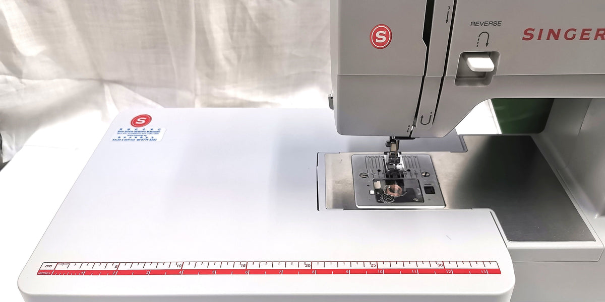 Wide table for Singer 4411/ Singer 4423/ Singer 4432 / Singer 5523 / S ...